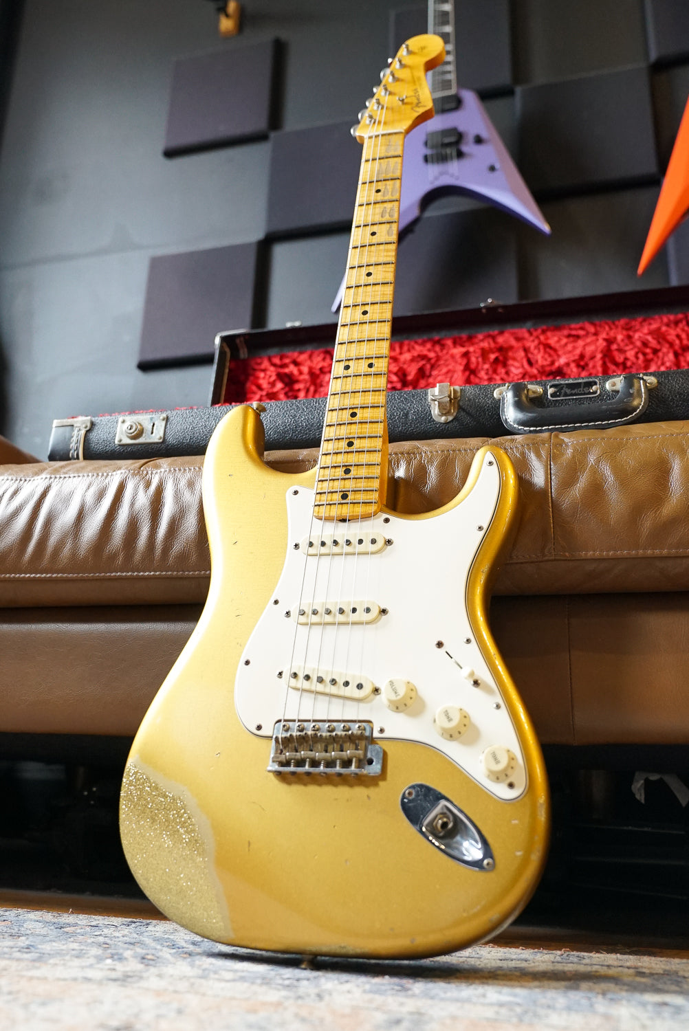 Pre-Owned Fender Custom Shop '64 Relic Strat Aztec Gold Over Gold Spar